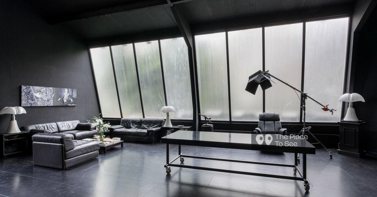 Studio photo et loft entièrement noir | The place to see