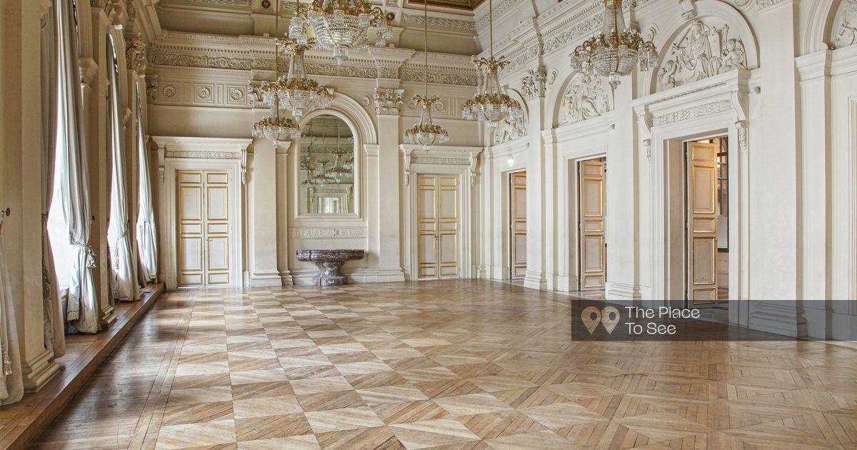 19th century Napoleonic era palace former stock exchange building | The ...