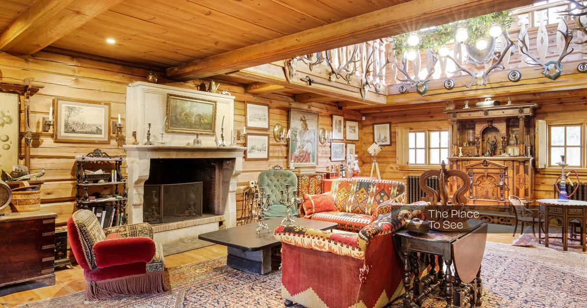 Datcha Russe dans la forêt chalet cabane | The place to see