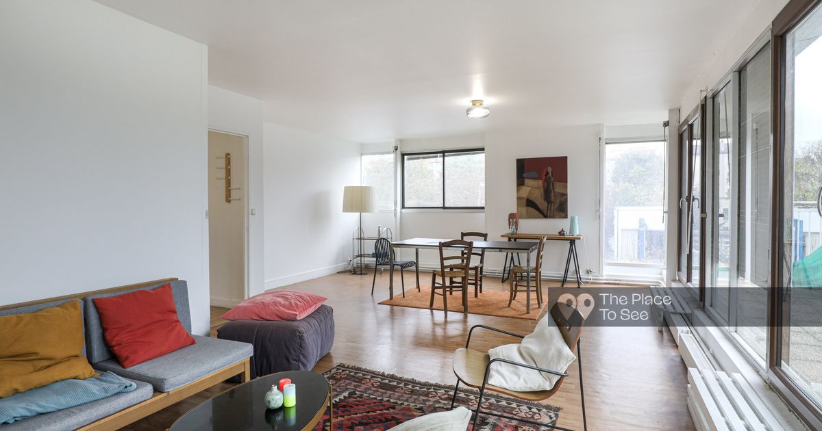 Small and simple modern apartment | The place to see