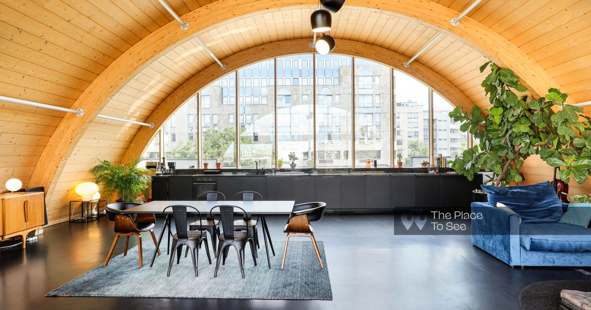 Penthouse high tech dome de bois rooftop vue Paris toits | The place to see