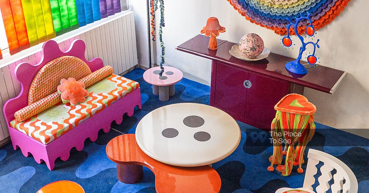 Pop designer offices and showroom colorful | The place to see