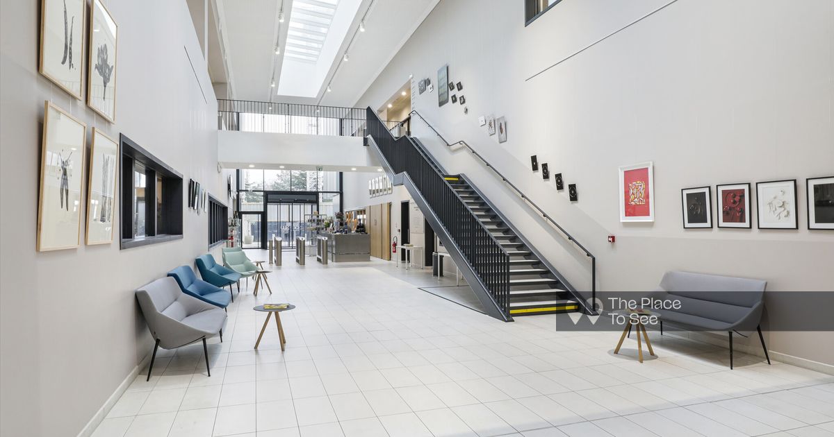 Bâtiment hi-tech d'une école de cuisine avec son restaurant | The place ...