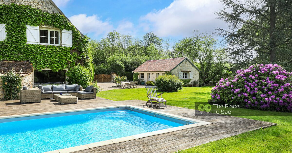 Country house with swimming pool and tennis court | The place to see
