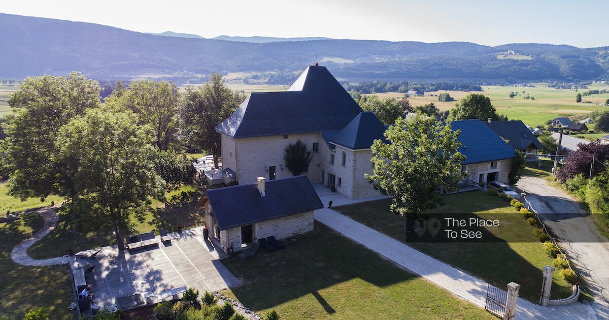 Exceptional 17th century castle completely renovated | The place to see