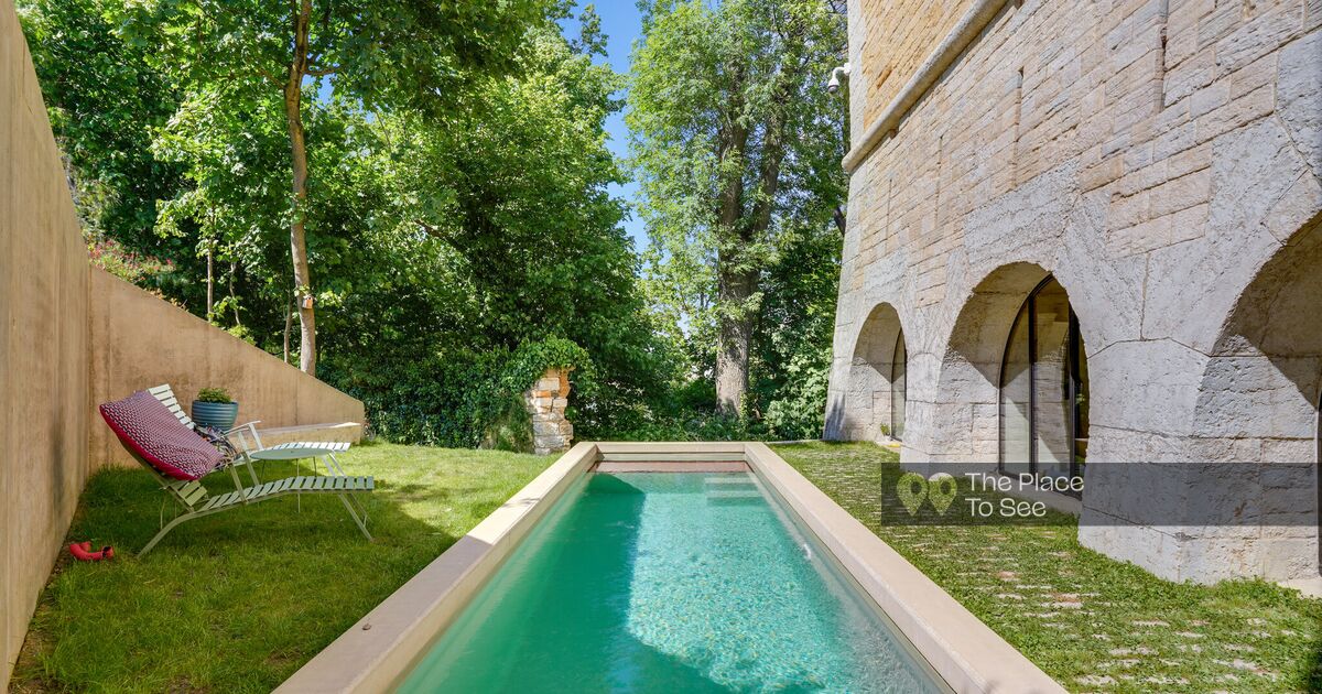 Military bastion renovated by an architect