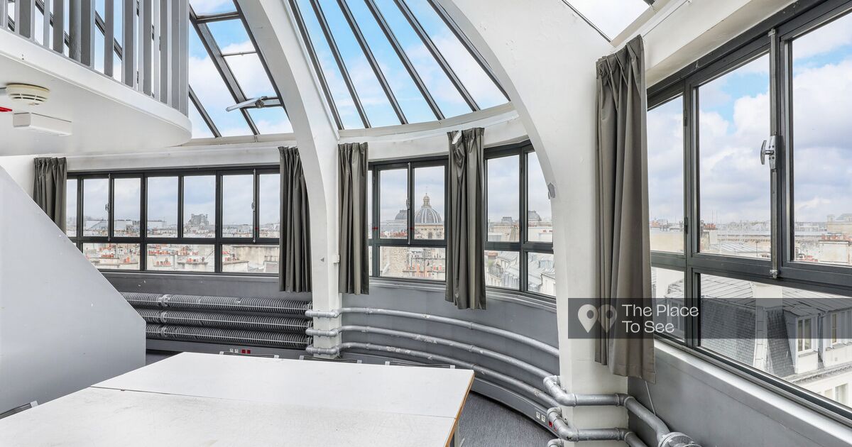 Ecole dans un bâtiments historique des années 30 | The place to see