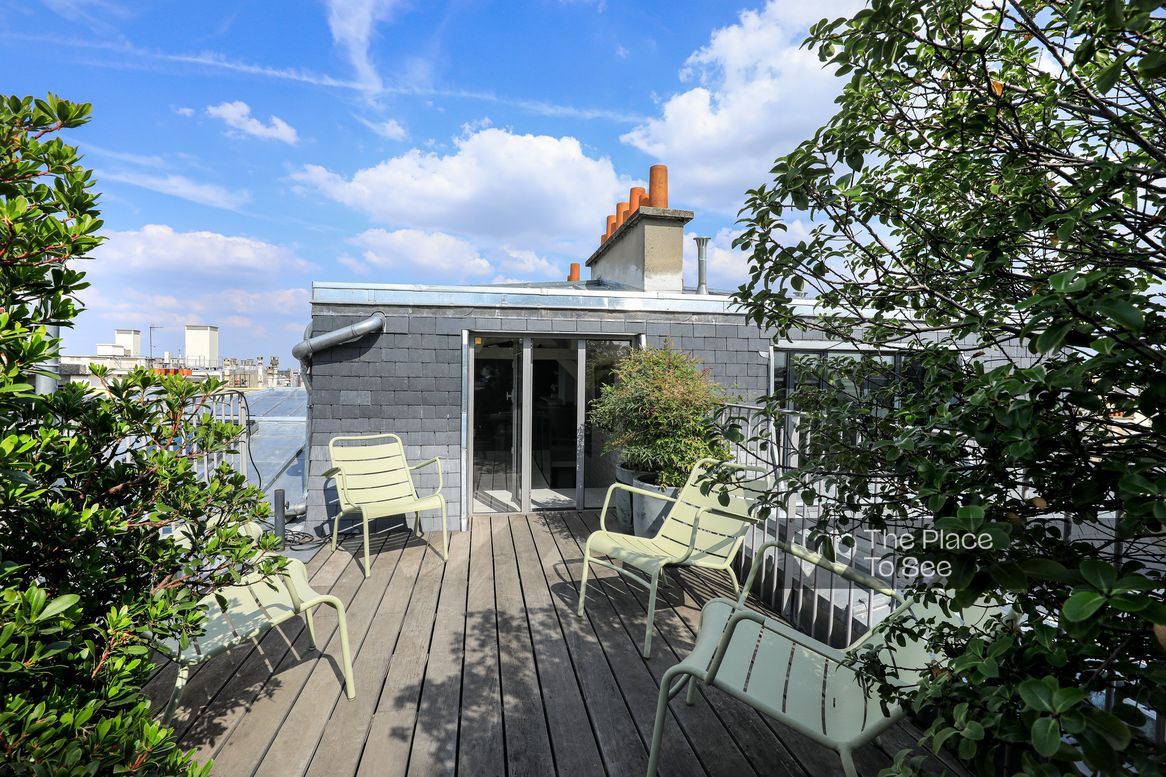 Appartement parisien triplex avec rooftop et vue Tour Eiffel Paris toits | The place to see