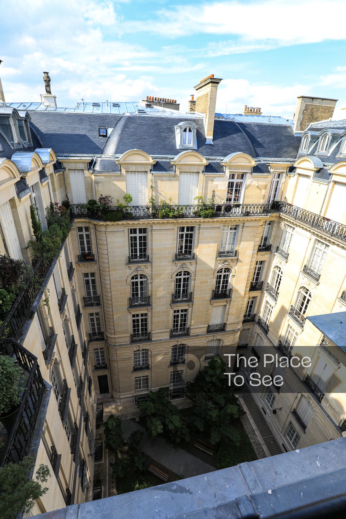 Appartement parisien triplex avec rooftop et vue Tour Eiffel Paris toits | The place to see