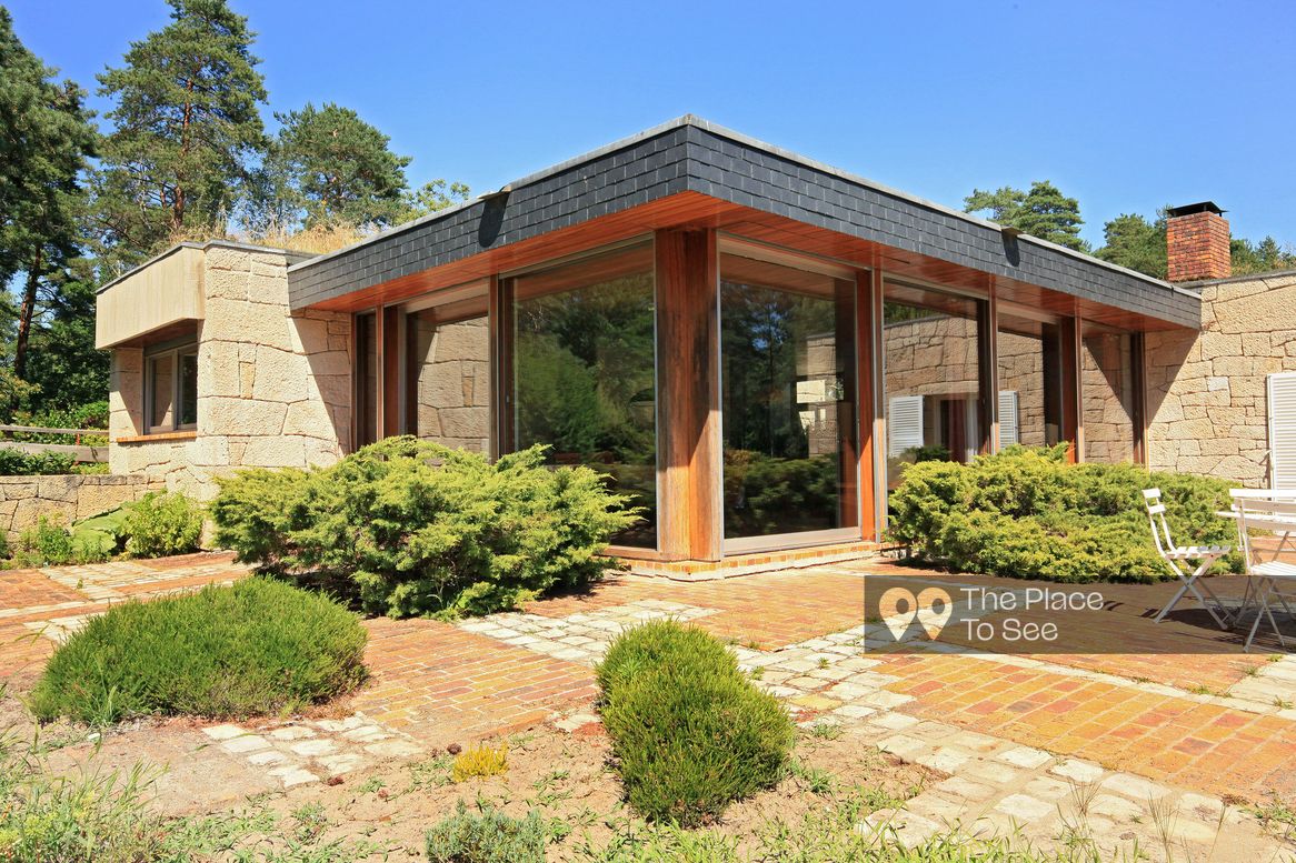 Maison d'architecte californienne 70's colorée vintage avec piscine ...