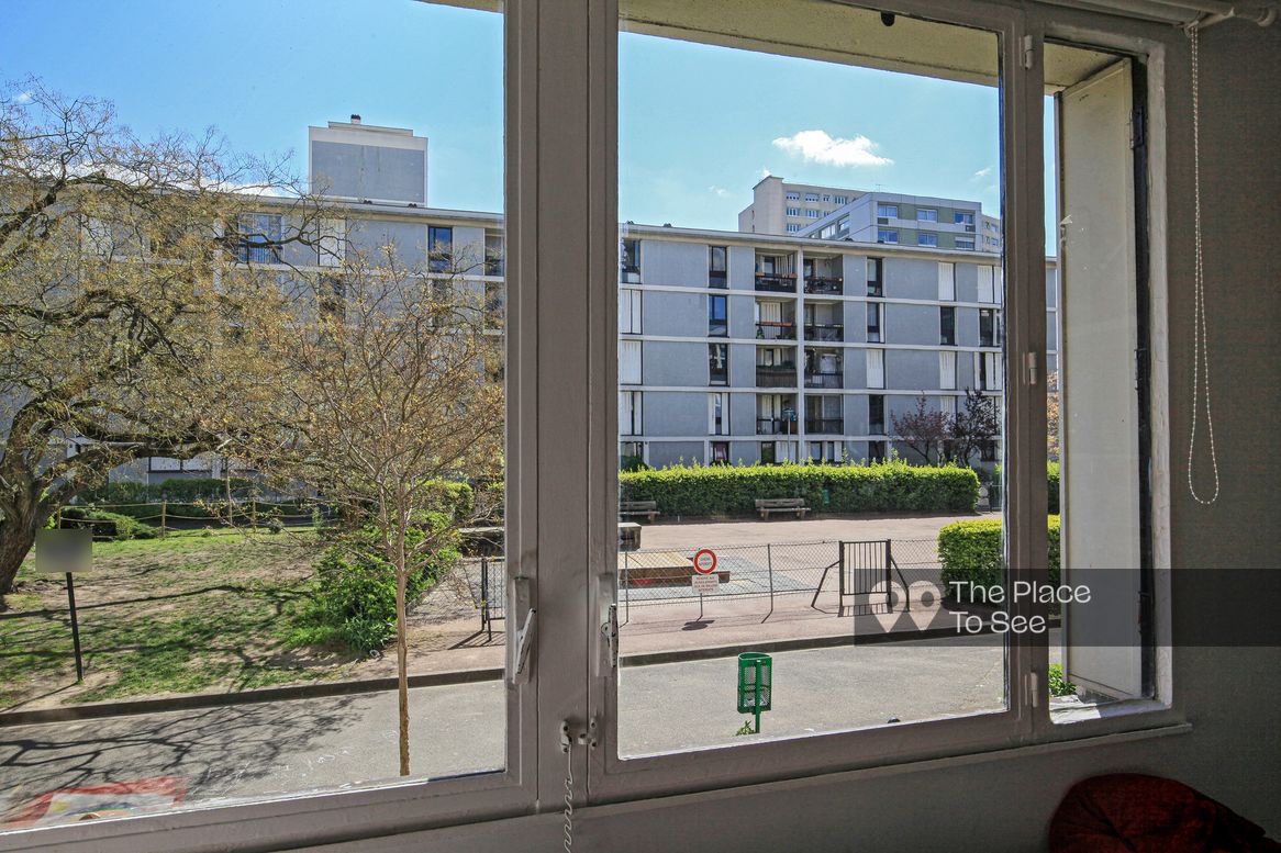 Duplex moderne dans une résidence hlm | The place to see