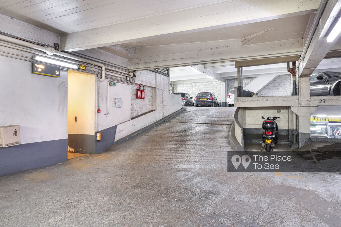 Parking avec rooftop et vue sur tout Paris | The place to see